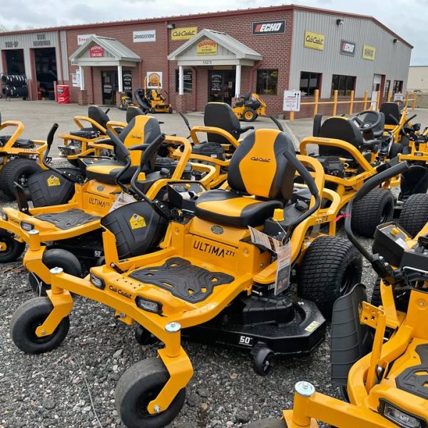 Cub Cadet ZT150 Zero Turn Lawnmower – Vaughan's Outdoor Power Equipment